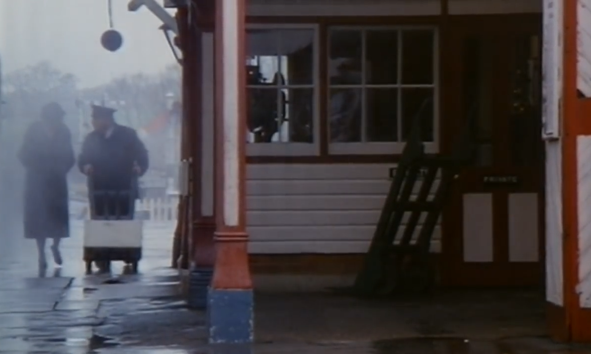 A HANDFUL OF DUST - British Railway Movie Database